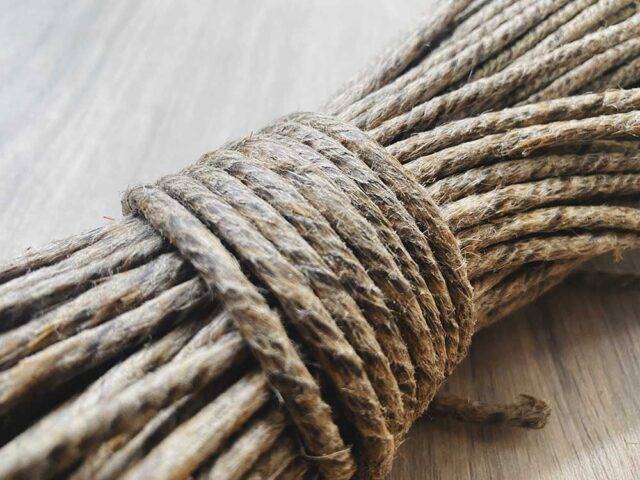 Bushcraft tarred rope 4mm - Bushcraft Spain